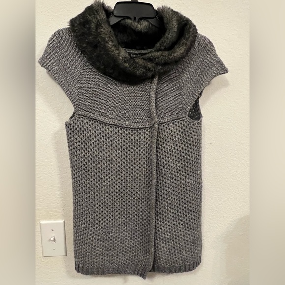 Berretti | Jackets & Coats | Berretti Italian Sleeveless Sweater | Poshmark